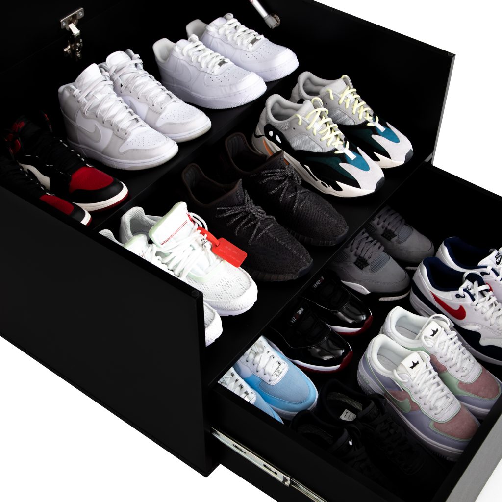 Sneakerbox ID – Air Jordan (schwarz/rot) - Zneaker - Sneakerbox